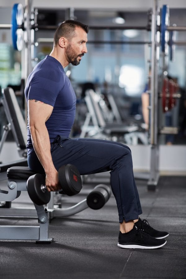 men-ultimate-beachbody-workout-dumbbell-curl | Muscle Pursuits